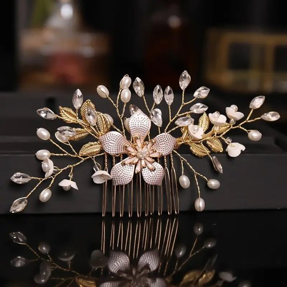 Accessories | New Faux Pearls And Golden Rhinestone Hair Combcrown ...